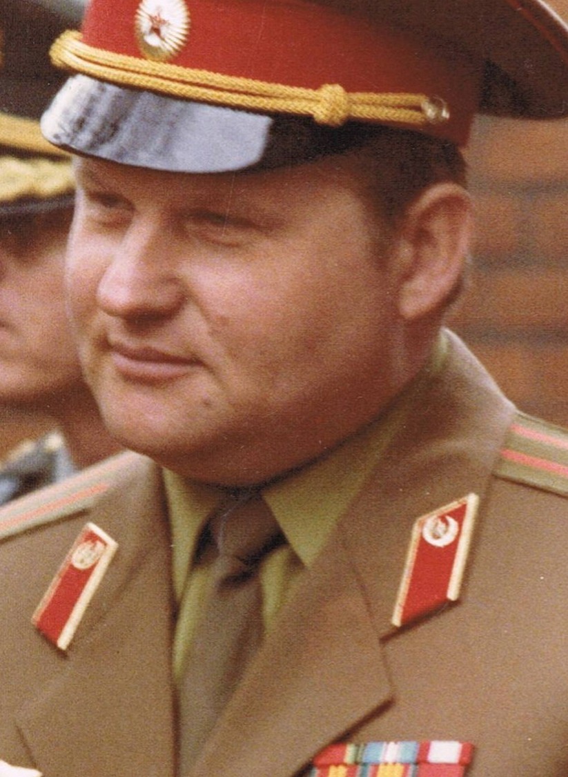 The Major – New Pop Lit